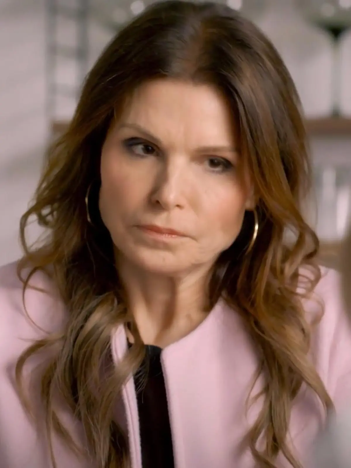 „Unter uns“-Folge vom 21.04.25 auf RTL+: Stella bittet Easy um einen ...