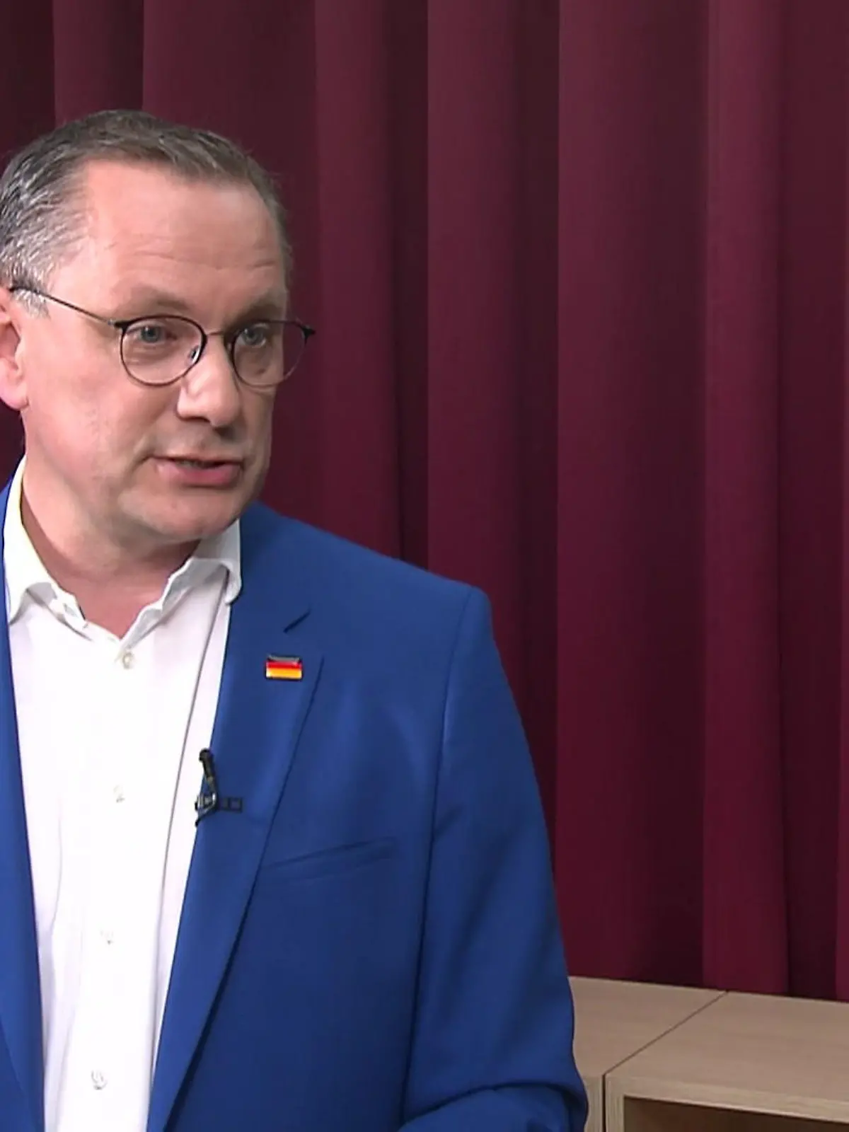 Geheimgespräche mit "großen Unternehmen"?: Alice Weidel (AfD) im ...