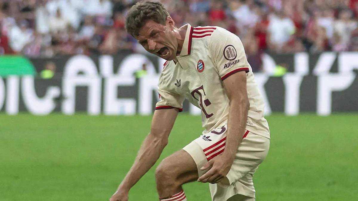 Bei Ausstellung über sein Leben: Fußball-Legende Günter Netzer weint ...