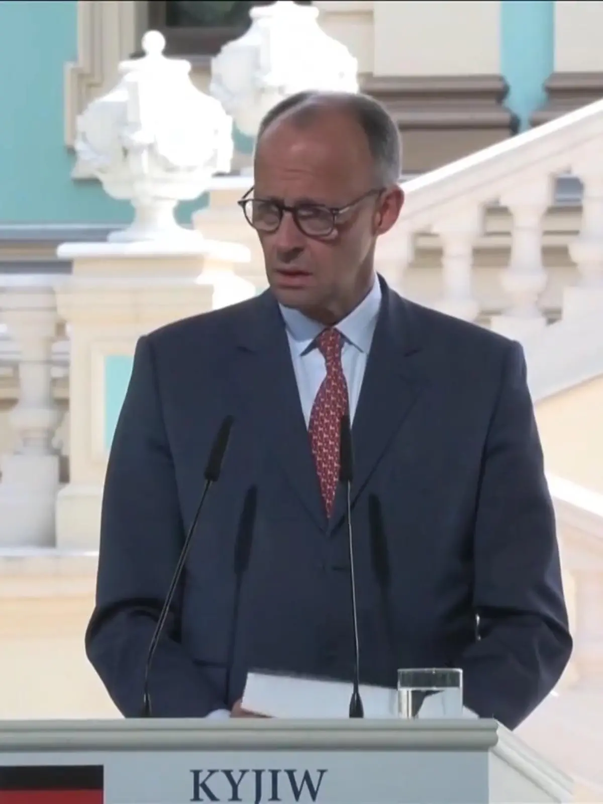 Trauer um unschuldige Opfer: Selin und Merve sterben bei Horror-Crash in Ludwigsburg