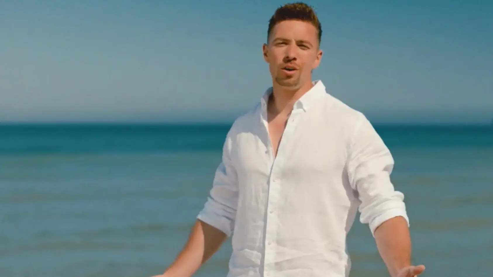 "Eine Sommernacht mit dir": Ramon Roselly hat sein neues Video am Start