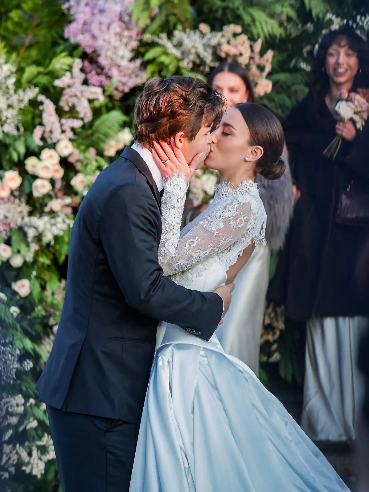 Magnus Carlsen und Freundin Ella Victoria Malone haben geheiratet