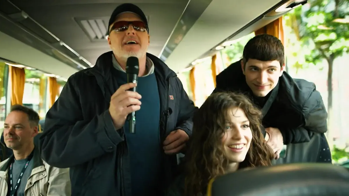 ESC 2025: Stefan Raab mit Abor & Tynna hinter den Kulissen in Basel