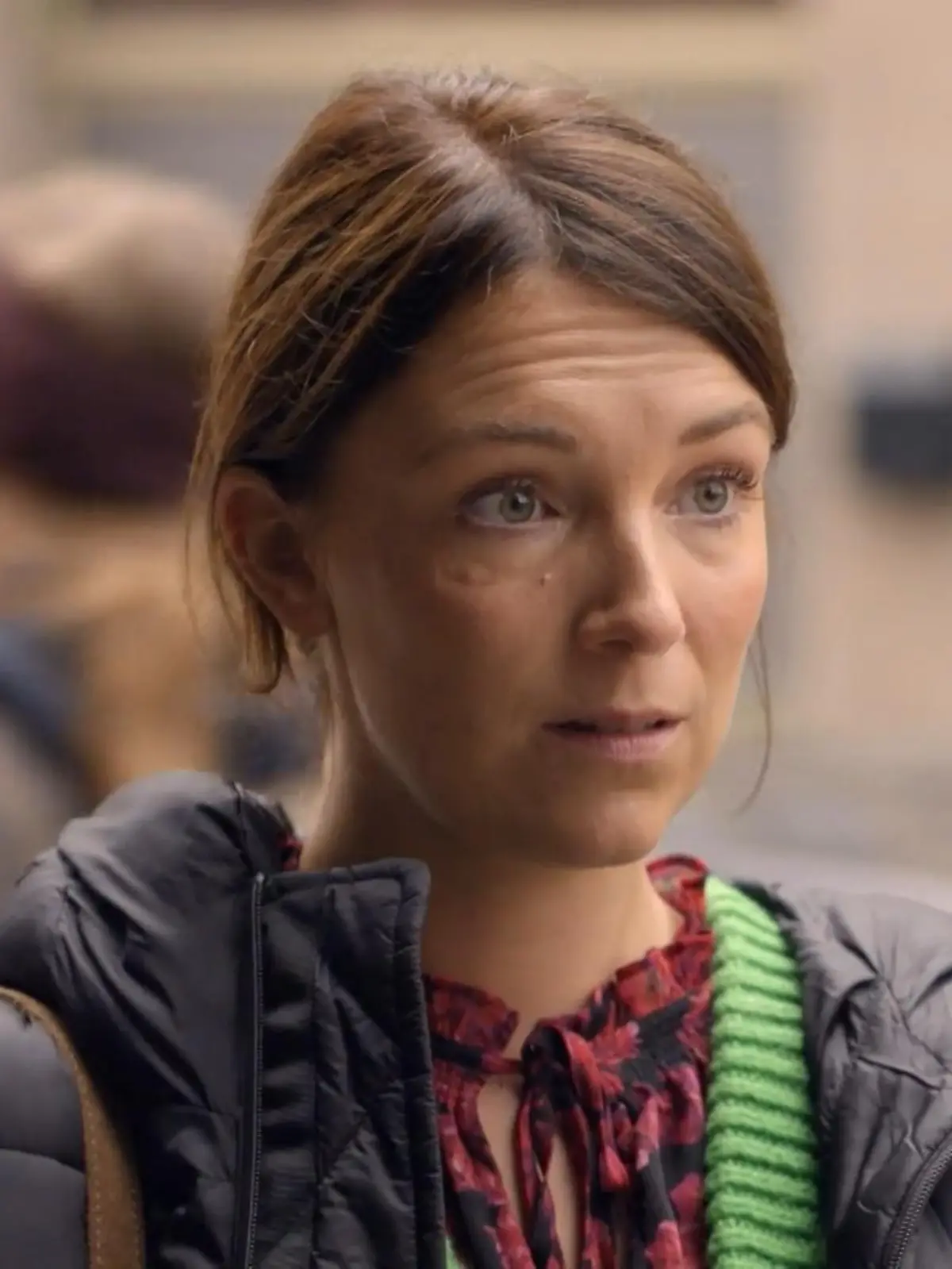 Stylen wie bei GZSZ: Katrins blaues Kleid zum Nachshoppen