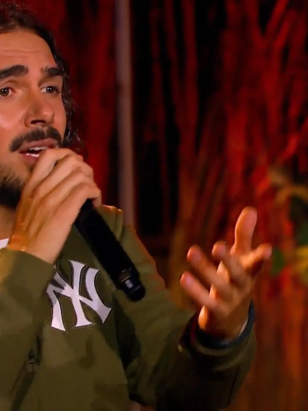 So hat "Engel" noch keiner gesungen: Boki sorgt bei Mieze für ...