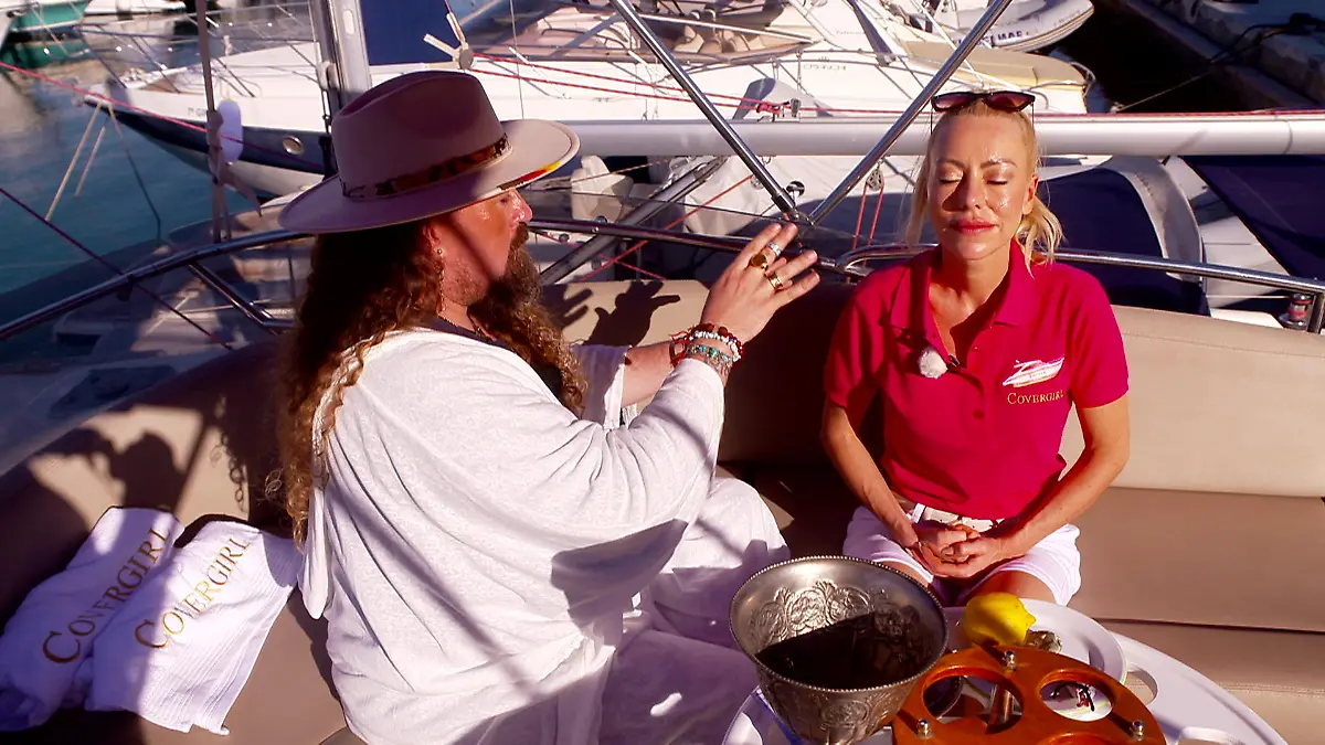 Charlotte Roche ist nach vier Jahren wieder zurück - mit Gesichtstattoo ...