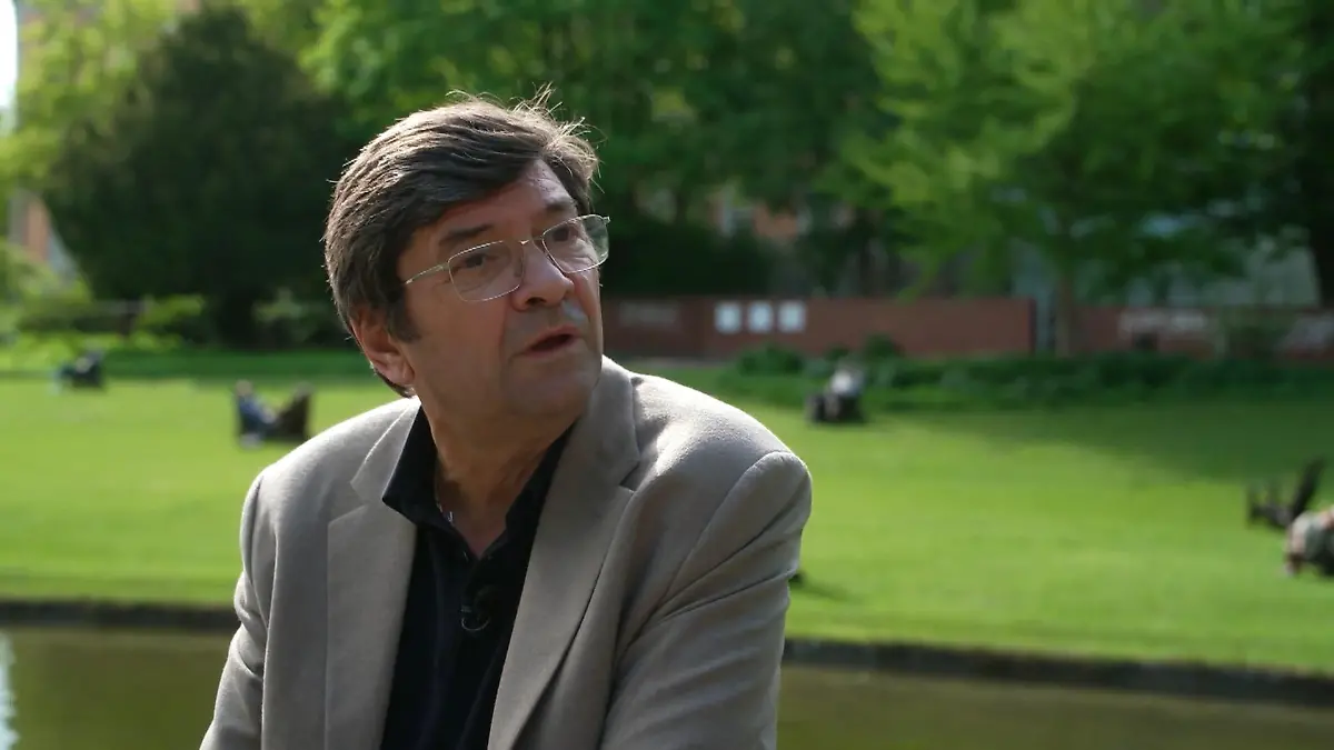 Weltpremiere bei „Punkt 12”: Katja Burkard bekommt zum 60. Geburtstag ...