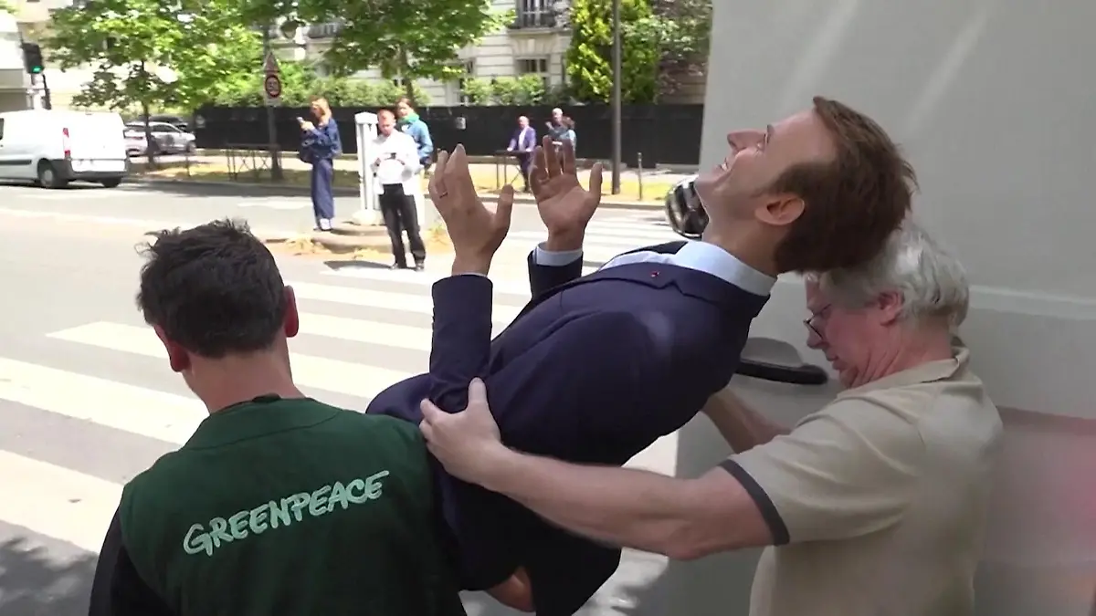 Annalena Baerbock hinterlässt pikante Geschenke für Nachfolger Johann ...