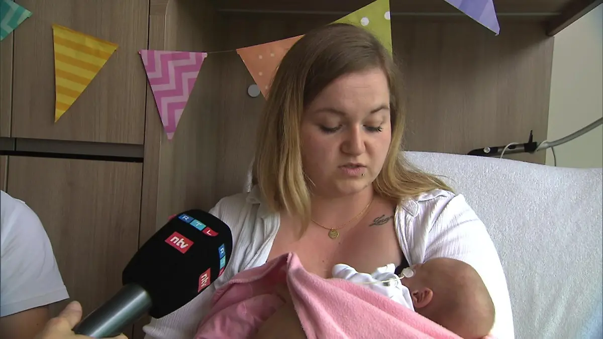 Helfen Pimple Patches wirklich gegen Pickel? Das sagt Dermatologin Dr. Emi Arpa