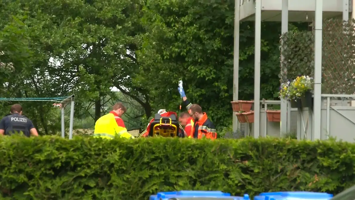 Blutiger Streit in Lünen – 84-Jähriger attackiert seinen Nachbarn