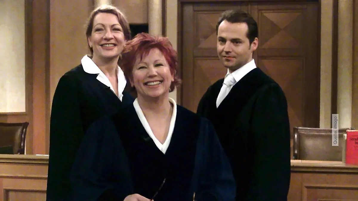 Barbara Salesch in XXL! TV-Richterin verlässt für größten Prozess ihres ...