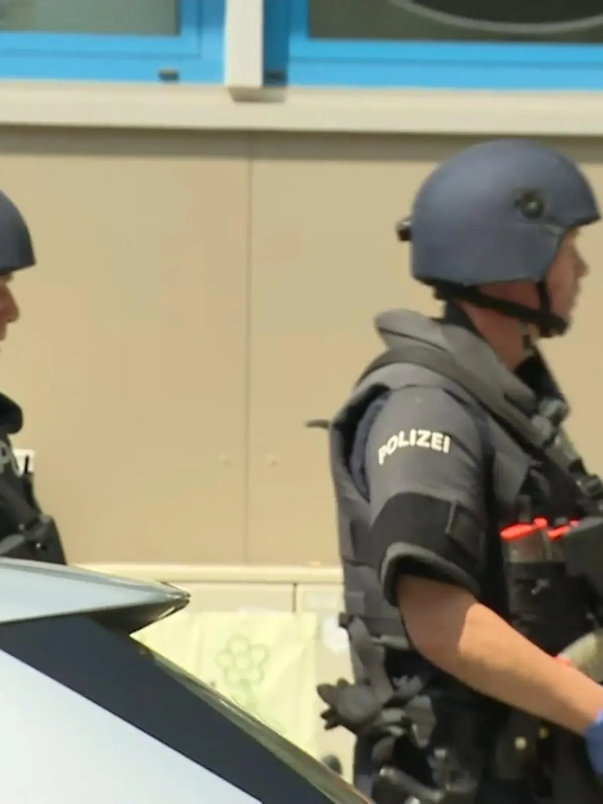 Polizei sucht weiter nach Alexander Meisner: Dorf nach Dreifachmord im Westerwald in Schockstarre