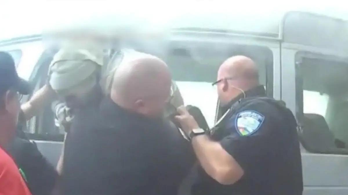 Auf der A2: Nach mehr als 100 Kilometern Verfolgungsjagd mit der Polizei – Autofahrer kracht in ...