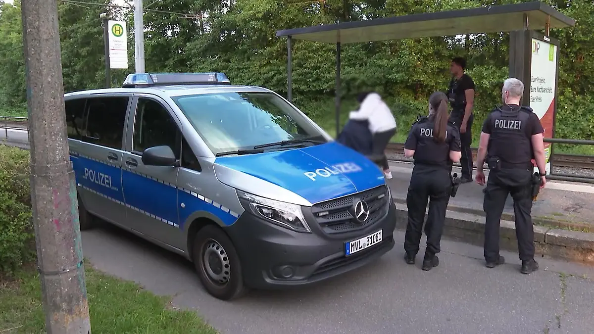 Das ist nochmal gut ausgegangen!: Vermisster autistischer Junge aus ...