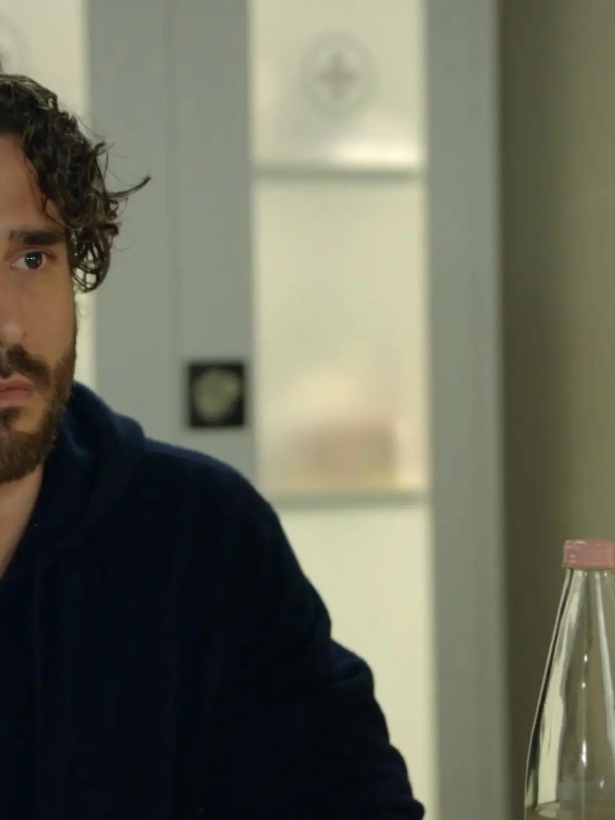 GZSZ heute im TV: John ist ratlos, wie es mit Clara weitergehen soll ...