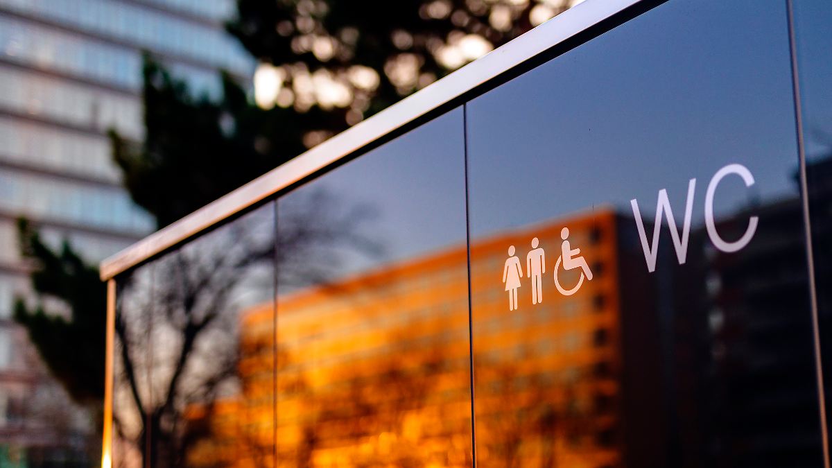Kölner Passanten-WC erhitzt die Gemüter – diese öffentliche Toilette ...