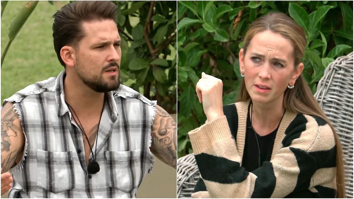 Littlemiauwu masturbate jumped out of her outer wear only