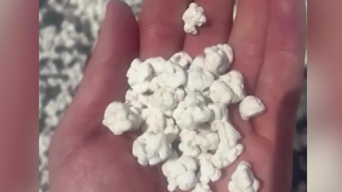 Spanien: Strand voller Popcorn?! Dieses Urlaubsmitbringsel kann richtig ...