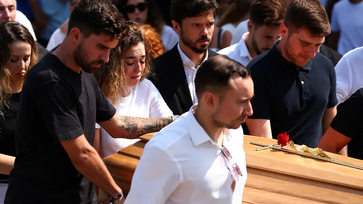 Diogo Jotas (†28) Beerdigung: Seine Frau Rute Cardoso kann die Hand ...