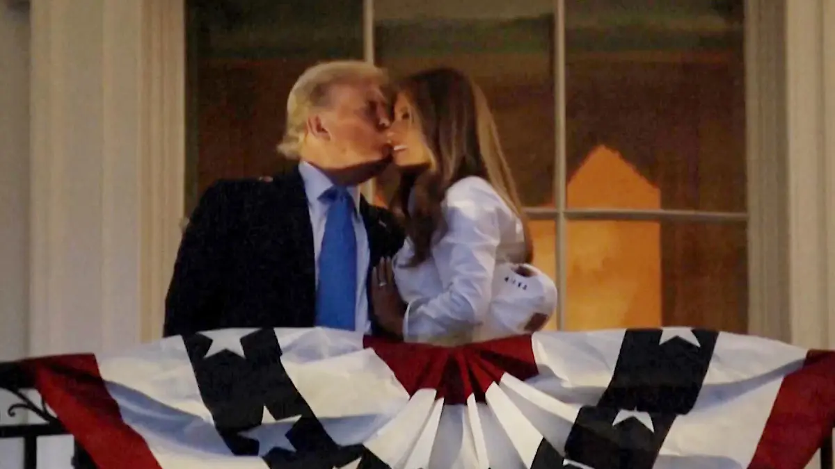 USA: Donald Trump mit Kuss-Fail bei seiner Frau Melania