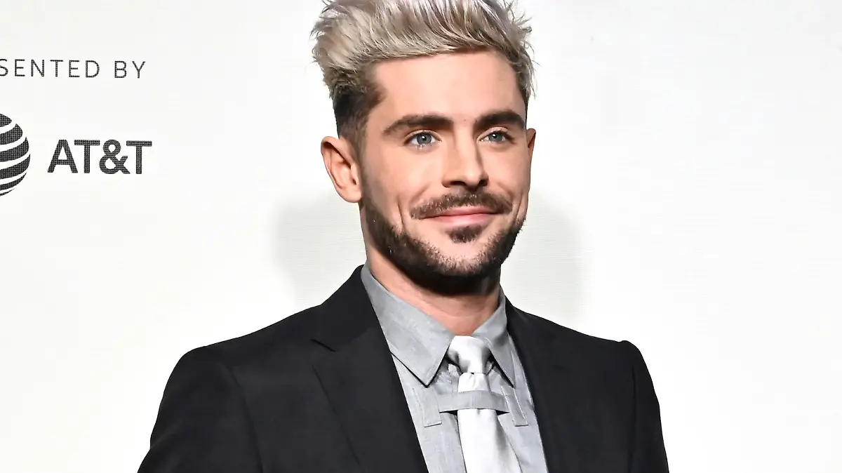 Chris Evans und Zac Efron sind stolz auf ihre kleinen Brüder Scott und ...
