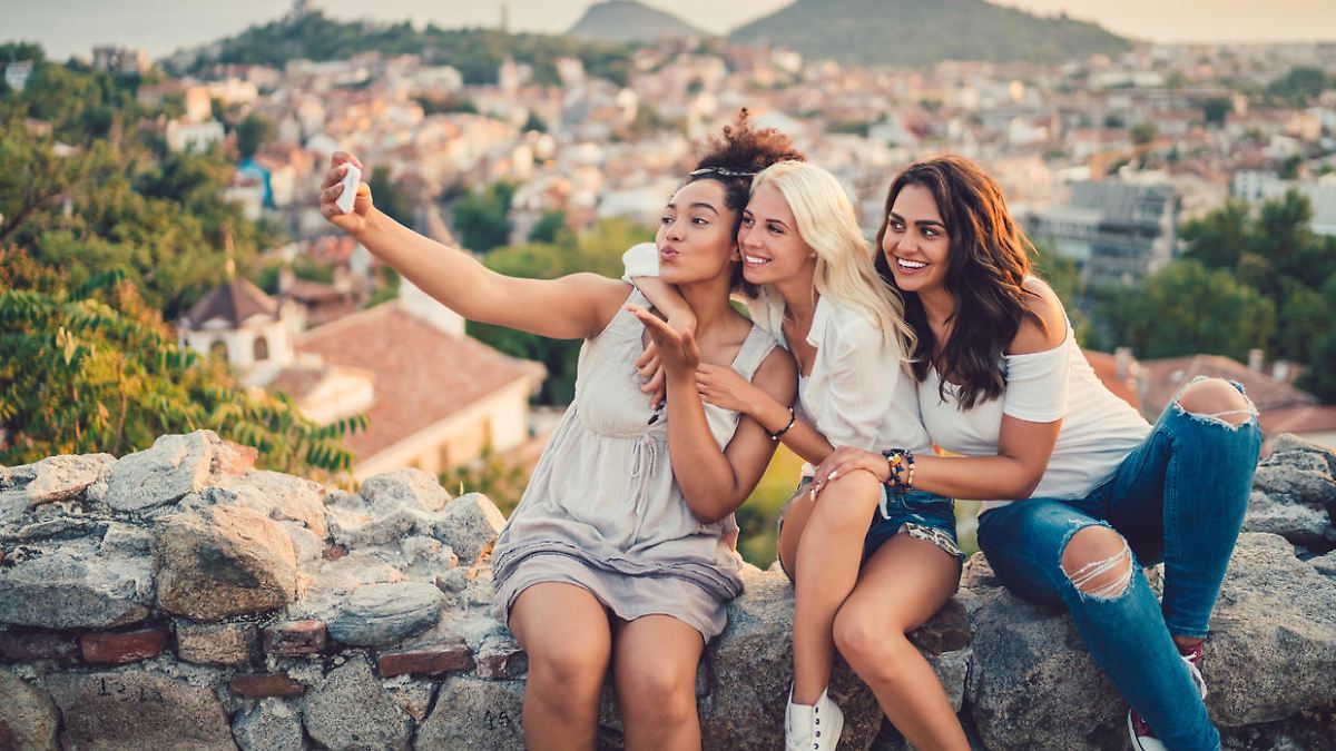 Studie: Zeit mit Freundinnen macht gesund!