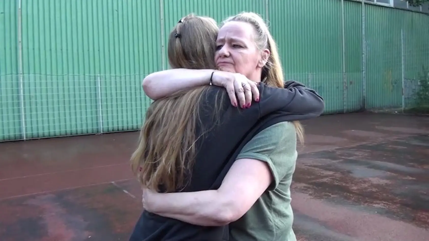 Gruppenvergewaltigung in Mülheim: Irene M.: Georgi S. hat meine Tochter ...