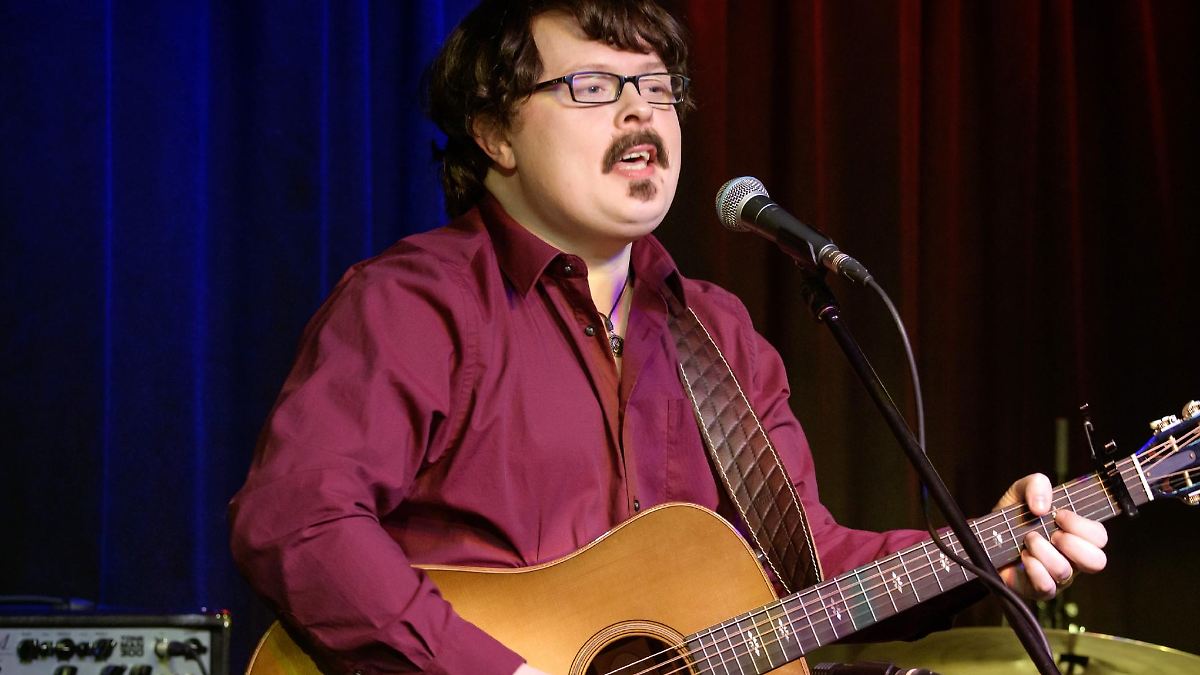 Promi Undercover Boss: Angelo Kelly wird zu Hobby-Musiker Matthew Bradley
