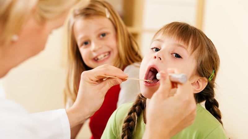 Gesundheitslexikon: Tonsillektomie (Mandelentfernung)