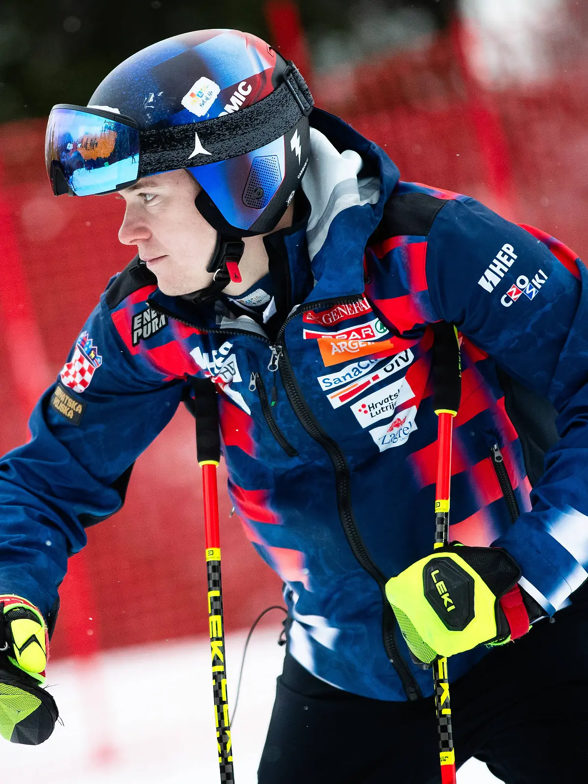 Französischer Ski-Star Cyprien Sarrazin: Teamarzt hat nach Horror-Sturz ...