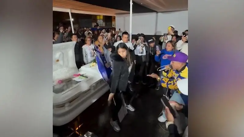 Wilde Popo-Party statt stiller Andacht!: Witwe heizt Gäste mit sexy ...