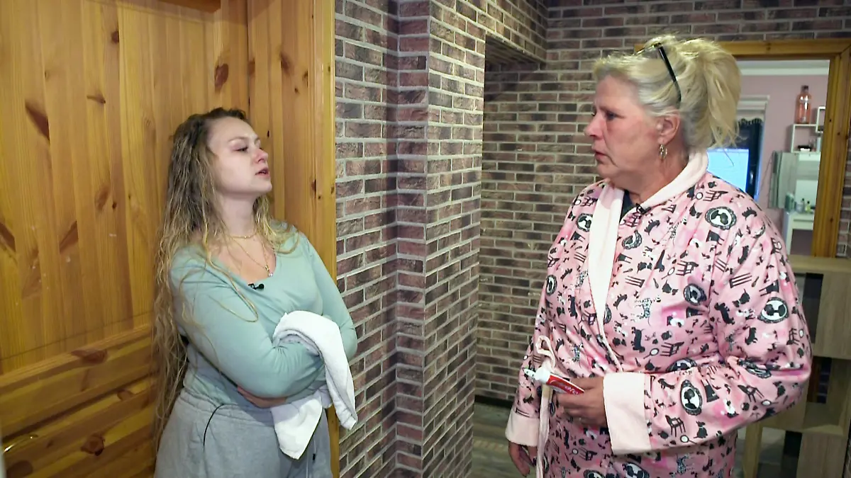 Waptrick com xxxxxx the lady was not a clockwatcher, and so