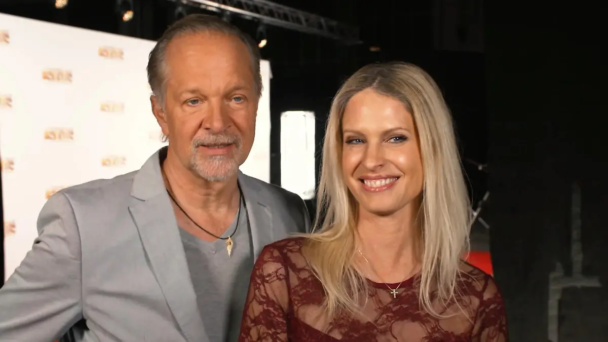 Seit 25 Jahren ein Paar: Jochen Horst und seine Frau Tina freuen sich ...