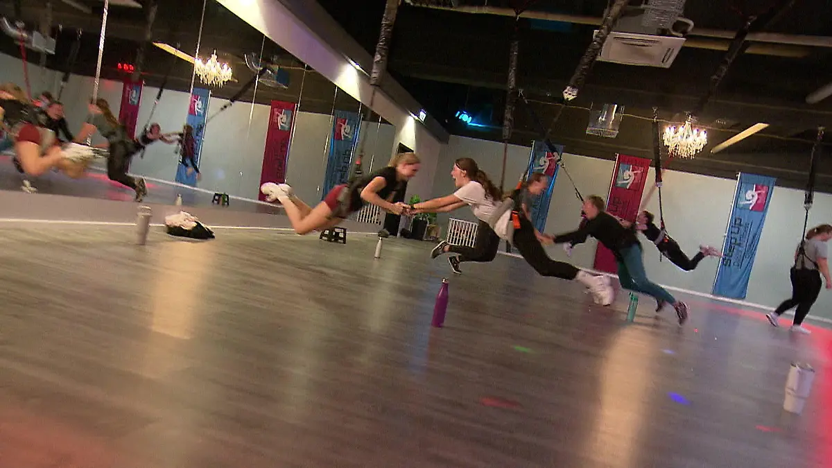 Training in der Luft?: Bungee Fitness im Trend
