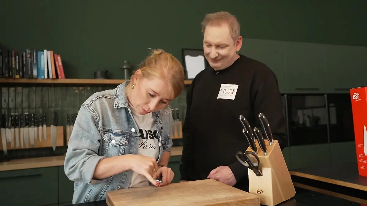 Material, Optik, Anwendung: Fünf Messerblöcke im Test - welcher ist ...