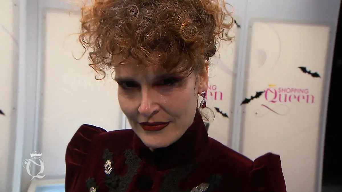 Gruselig schön: Alexa begeistert mit ihrem Halloween-Look