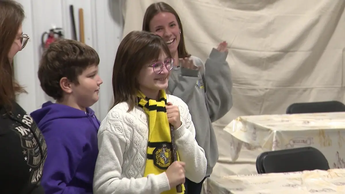 Endlich zaubern wie Harry Potter: Penelope (11) kämpft drei Jahre gegen ...