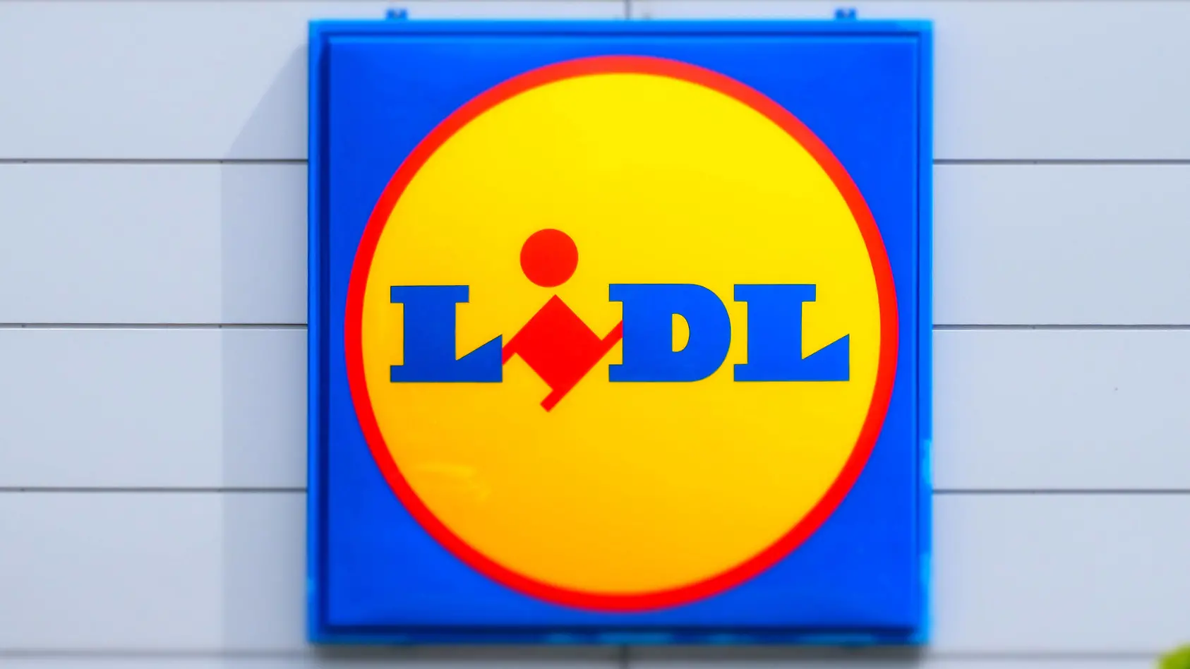 Lidl prescht bei Preisen vor: Diese Markenprodukte sind 2023 bereits ...