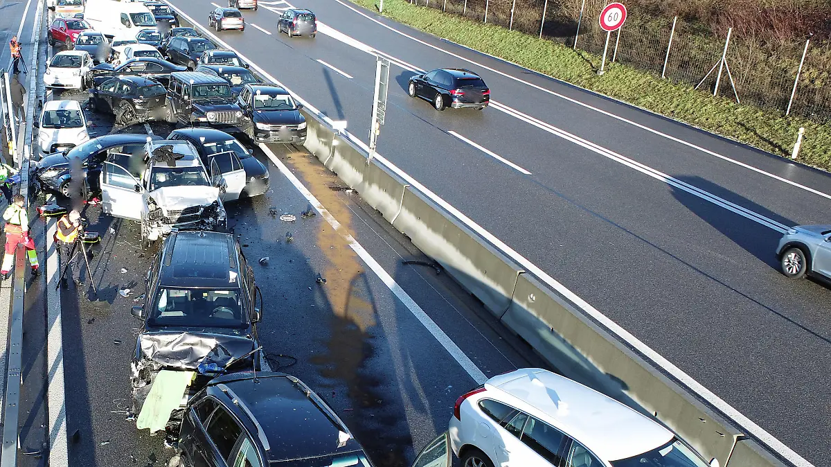B31 Chaos Massenkarambolage Was Wirklich Geschah