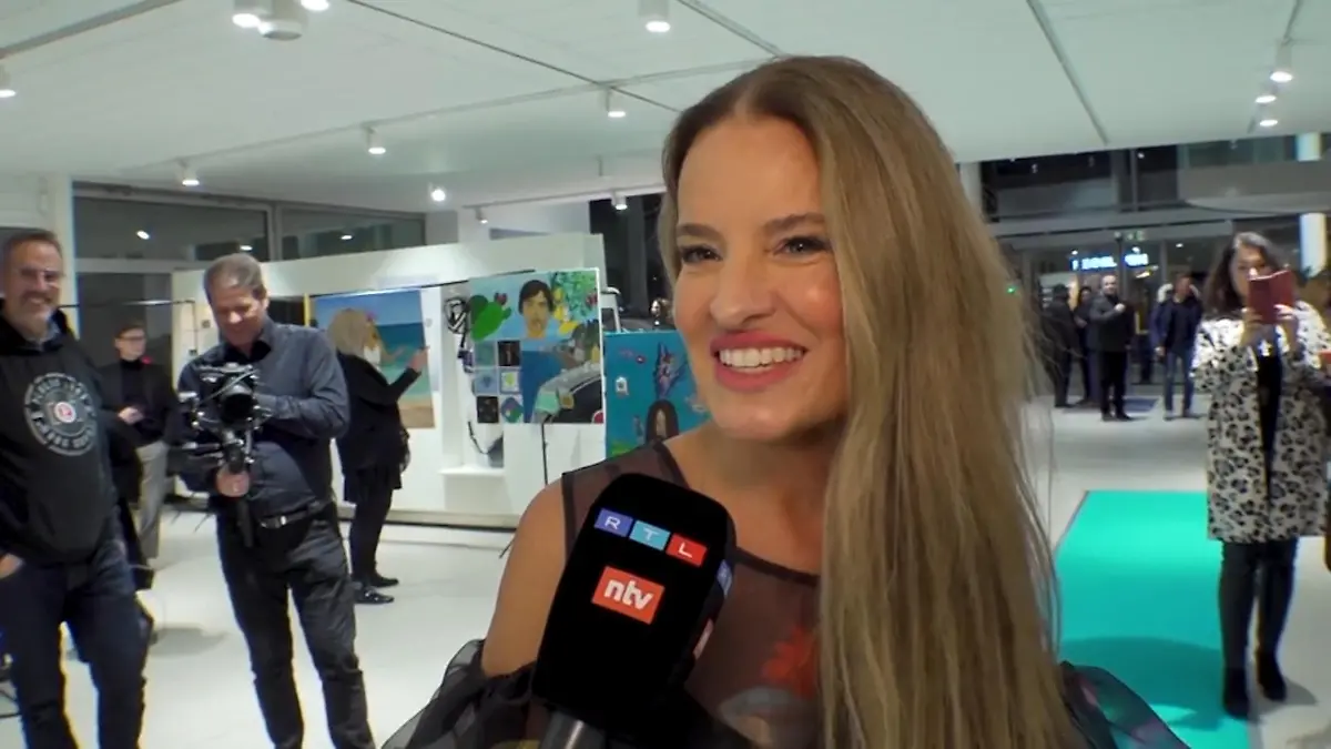 VIP News von Jens Prewo: Designerin Sabina Scelza bringt Summer-Vibes ...