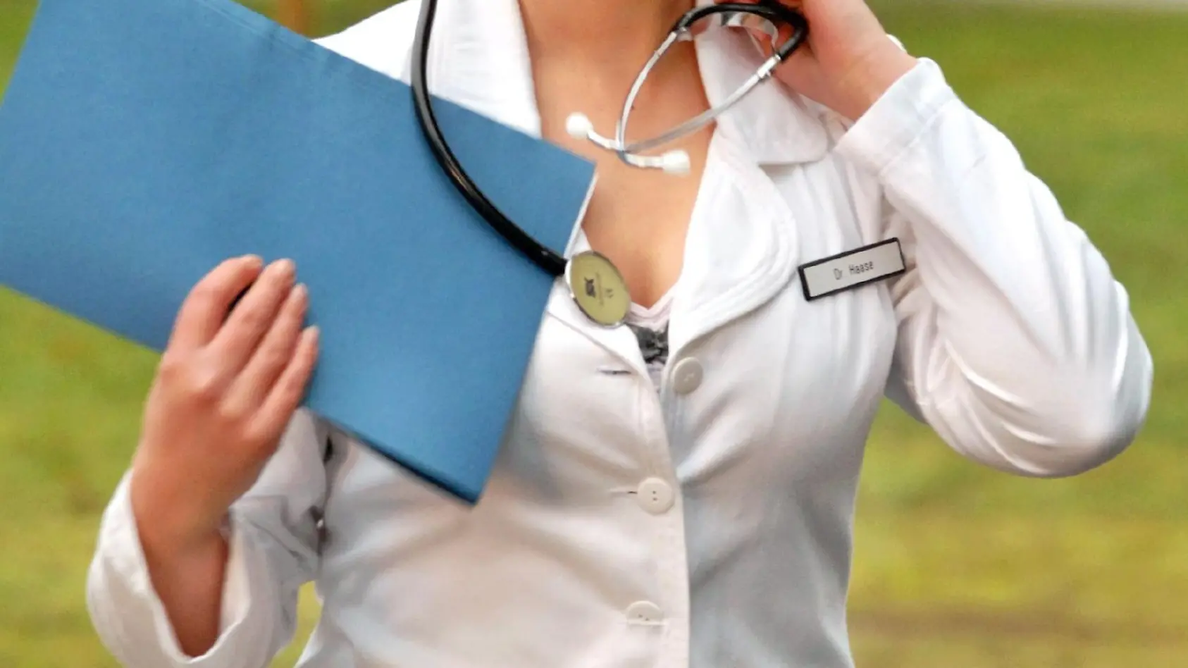 "Doctor's Diary": Diana Amft spielt Dr. Gretchen Haase