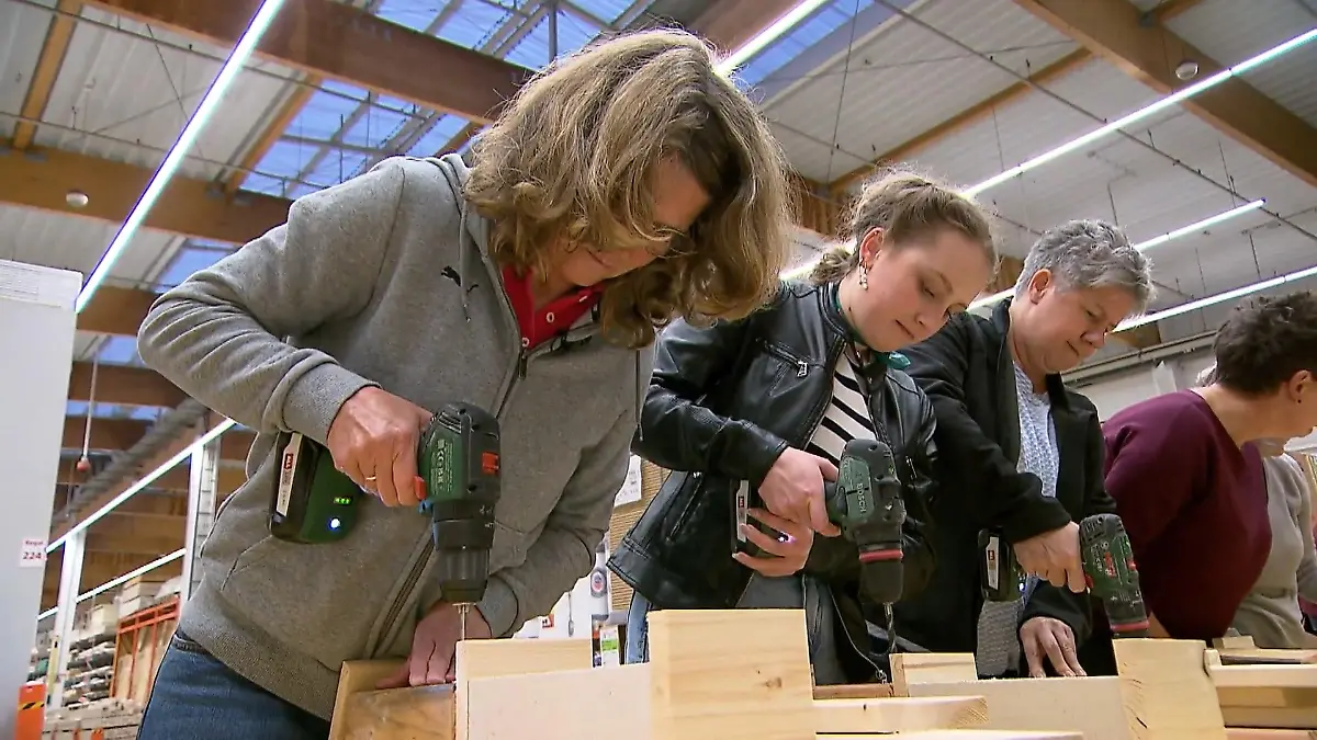 "Women's Night": Kurse für Frauen zum Heimwerken
