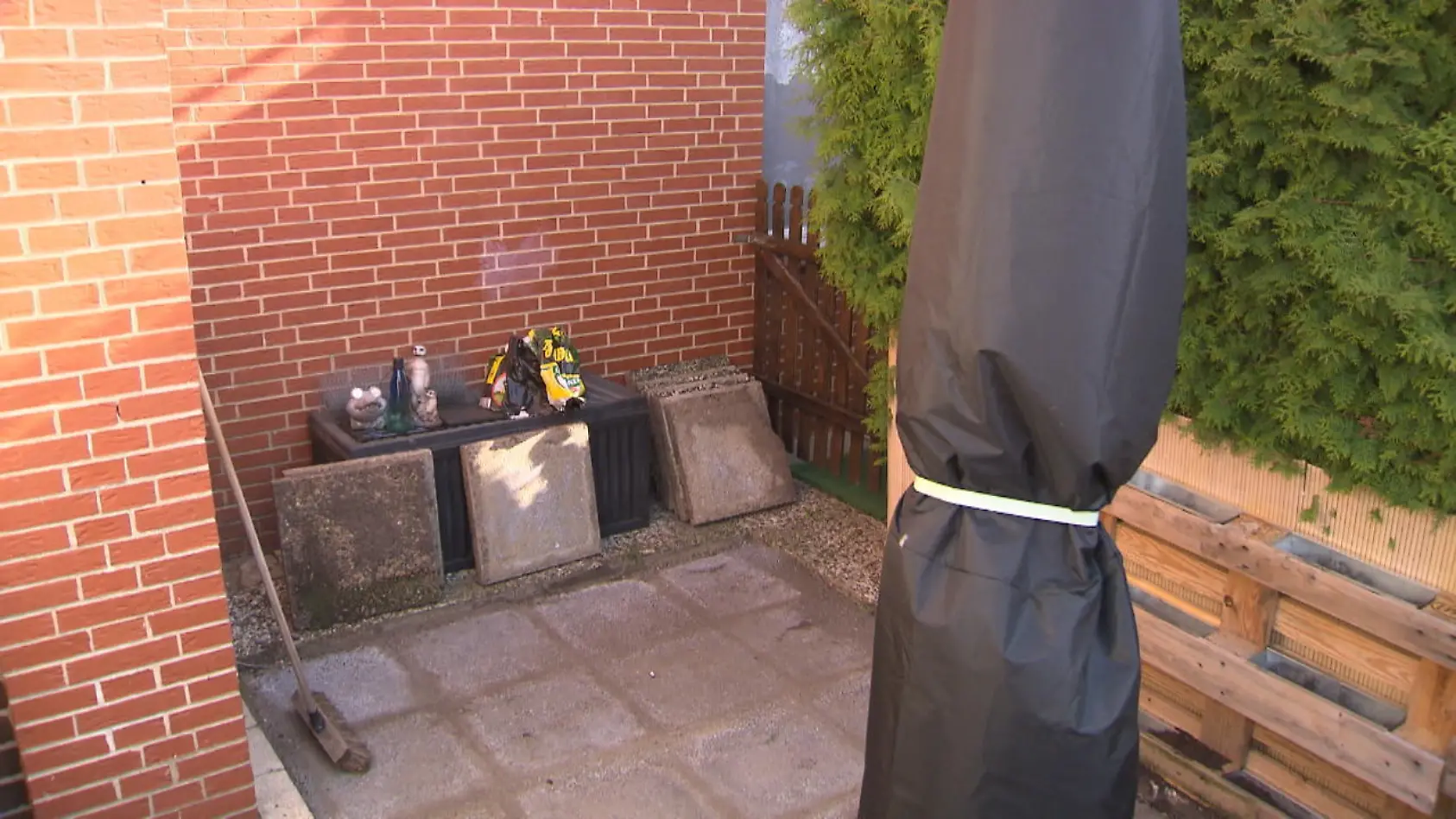 Uetze: Garten-Expertin lässt den wohl hässlichsten Garten Deutschlands ...