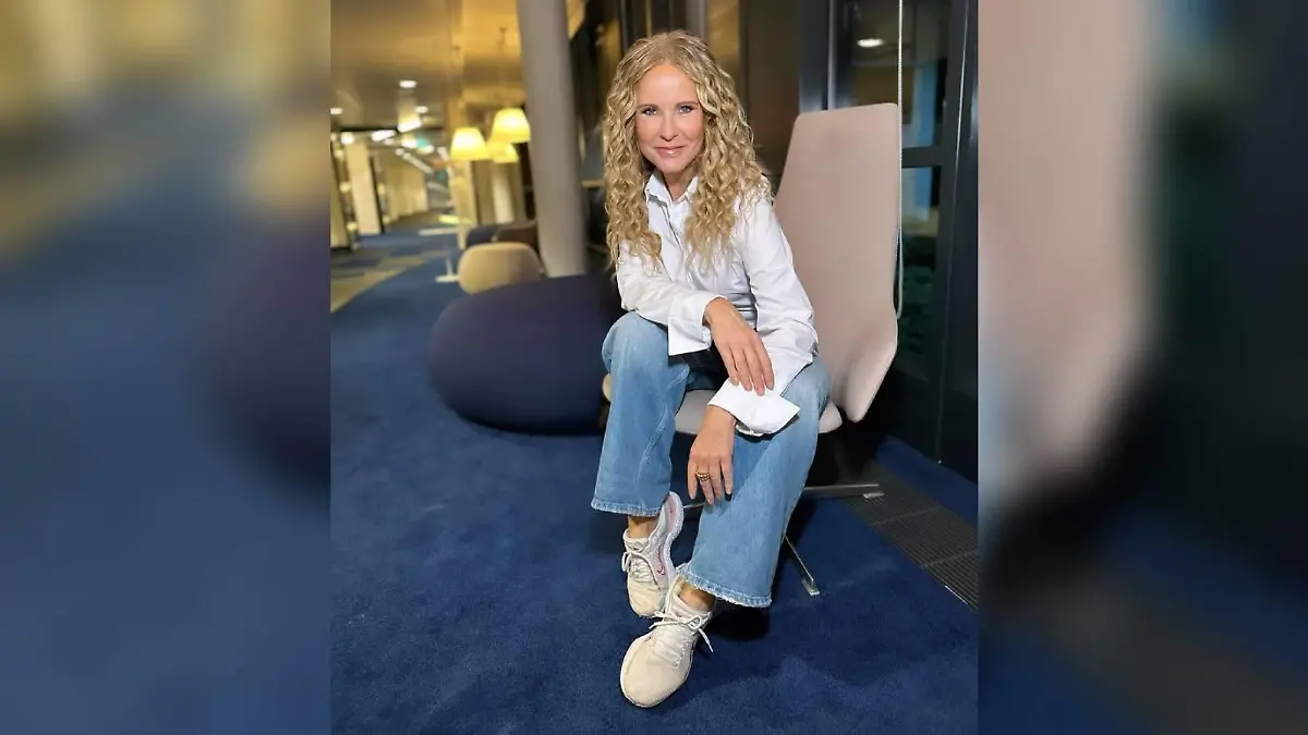 "Punkt 12" zieht ins neue 360-Grad-TV-Studio ein - Premiere am 26 ...