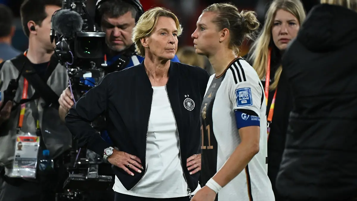 DFB-Rücktritt von Alexandra Popp: Ex-Bundestrainerin Martina Voss ...
