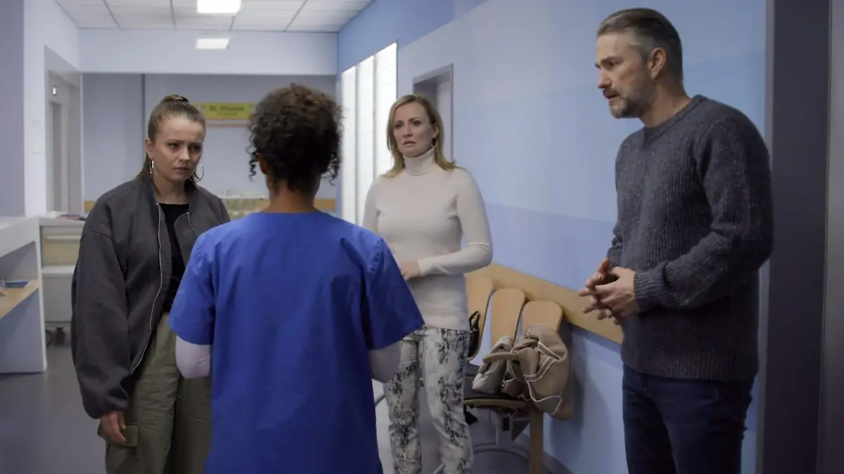 Zwei neue Hauptrollen bei AWZ! Was führt Antonia Kolano und Riccardo ...